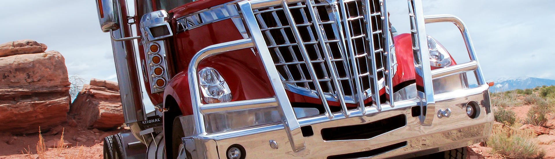 Semi Truck Grille Guards - Bull Bars, Brush & Light Guards | TRUCKiD